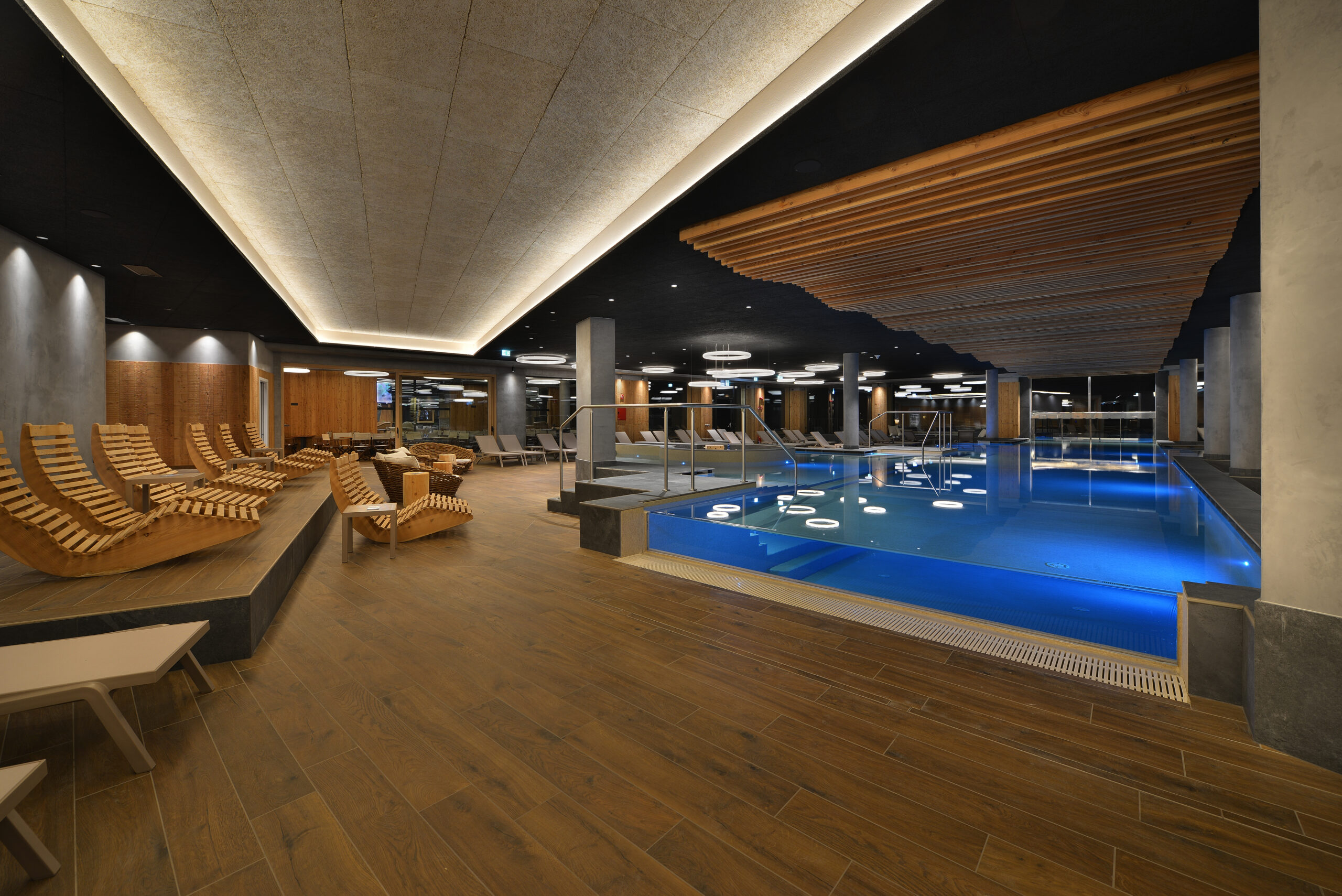 Acrylic Panels for Pools and Spas | Natare Pool Corporation